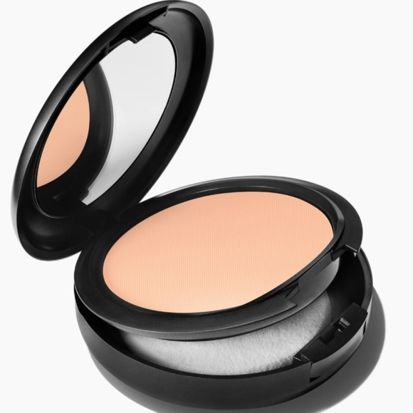 MAC Cosmetics | Makeup | Mac Nw2 Studio Fix Powder Plus Foundation ...